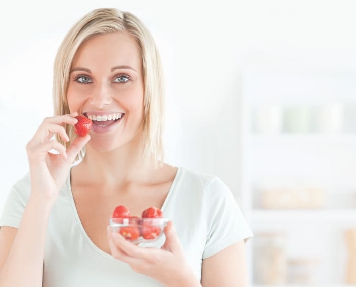 Health Corner:The Pros and Cons of Snacking - dermascope